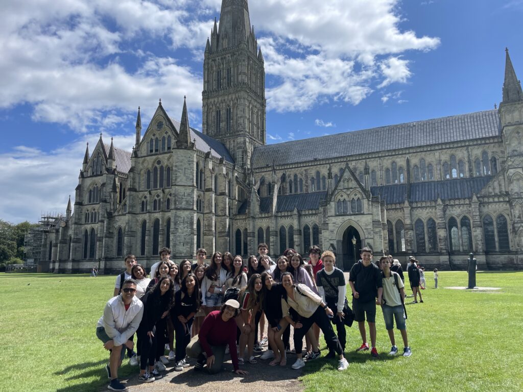 SALISBURY JUNIORS - Spanish Crown